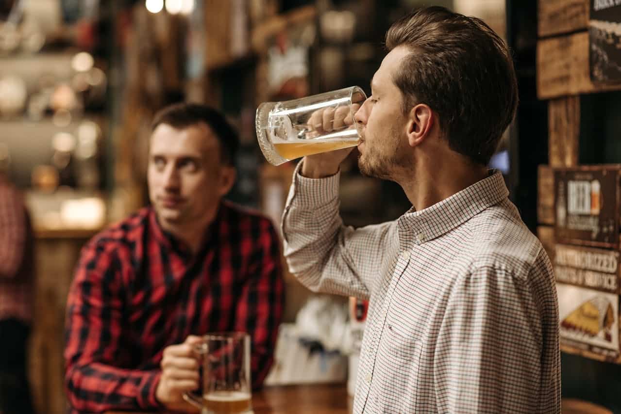 Understanding Binge Drinking: Risks, Effects & Recovery Tips